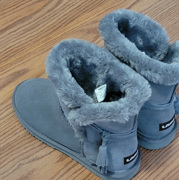 Lamo | Shoes | Womens Lamo Suede Faux Fur Lined Boots | Poshmark